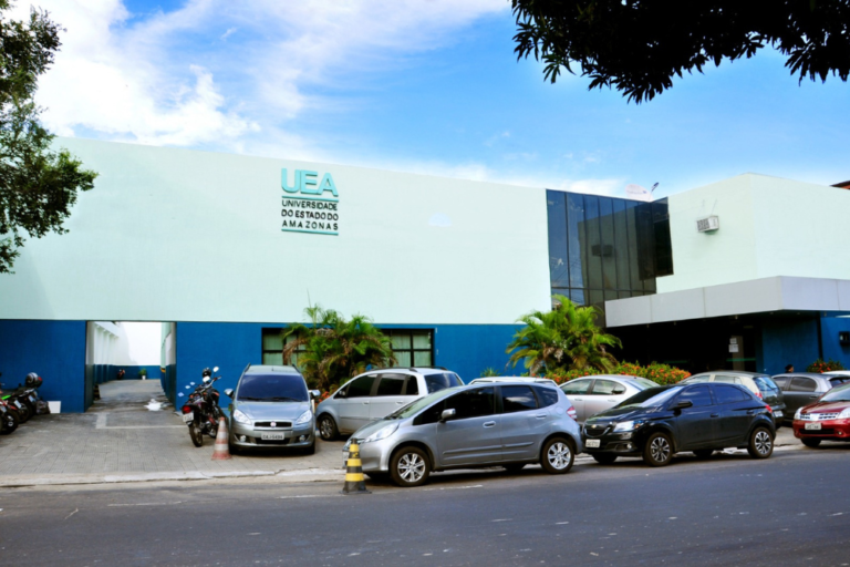 UEA divulga editais do Vestibular e SIS 2025, acesso 2026, e lança novo ...