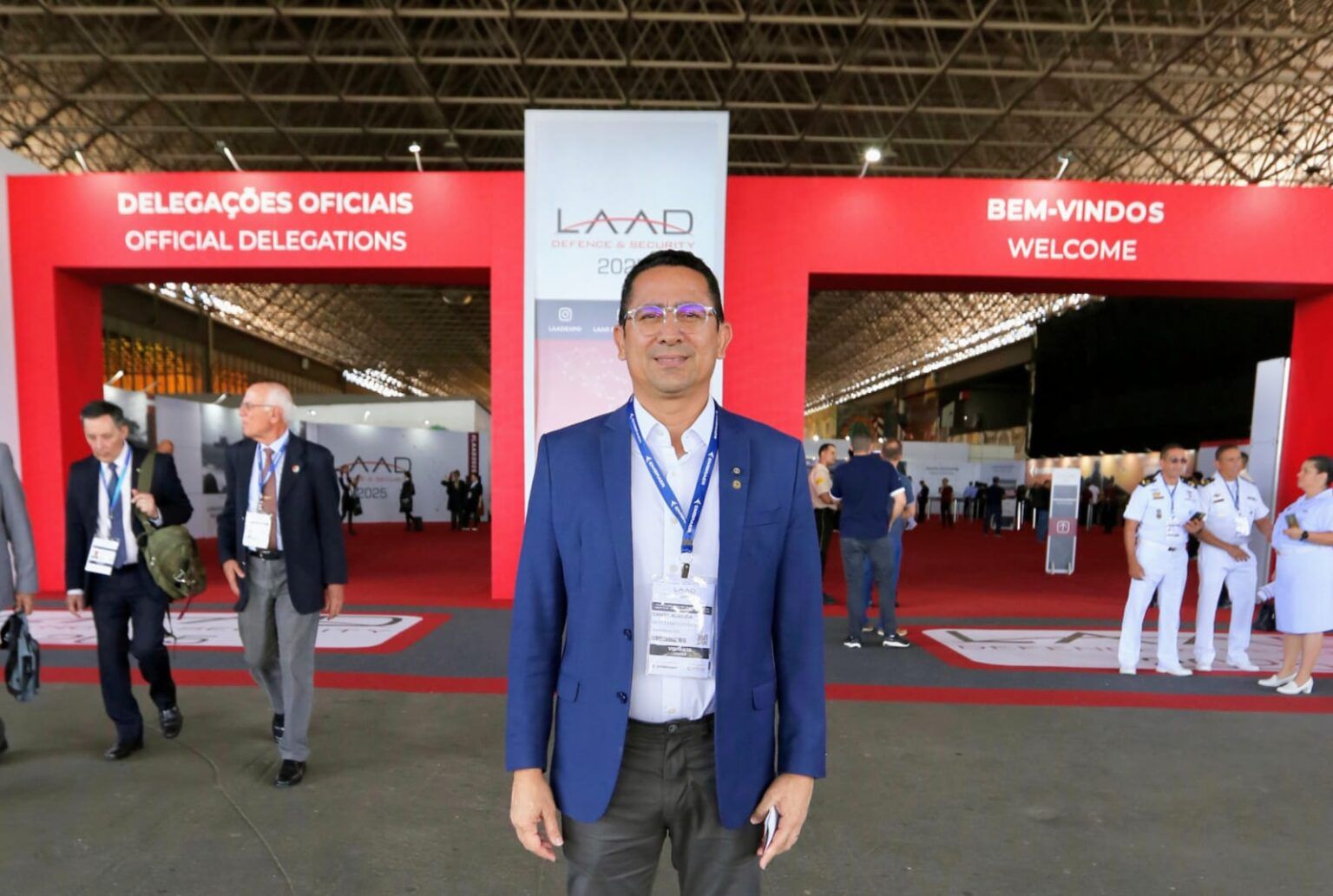 Daniel Almeida participa de feira com relevância internacional
